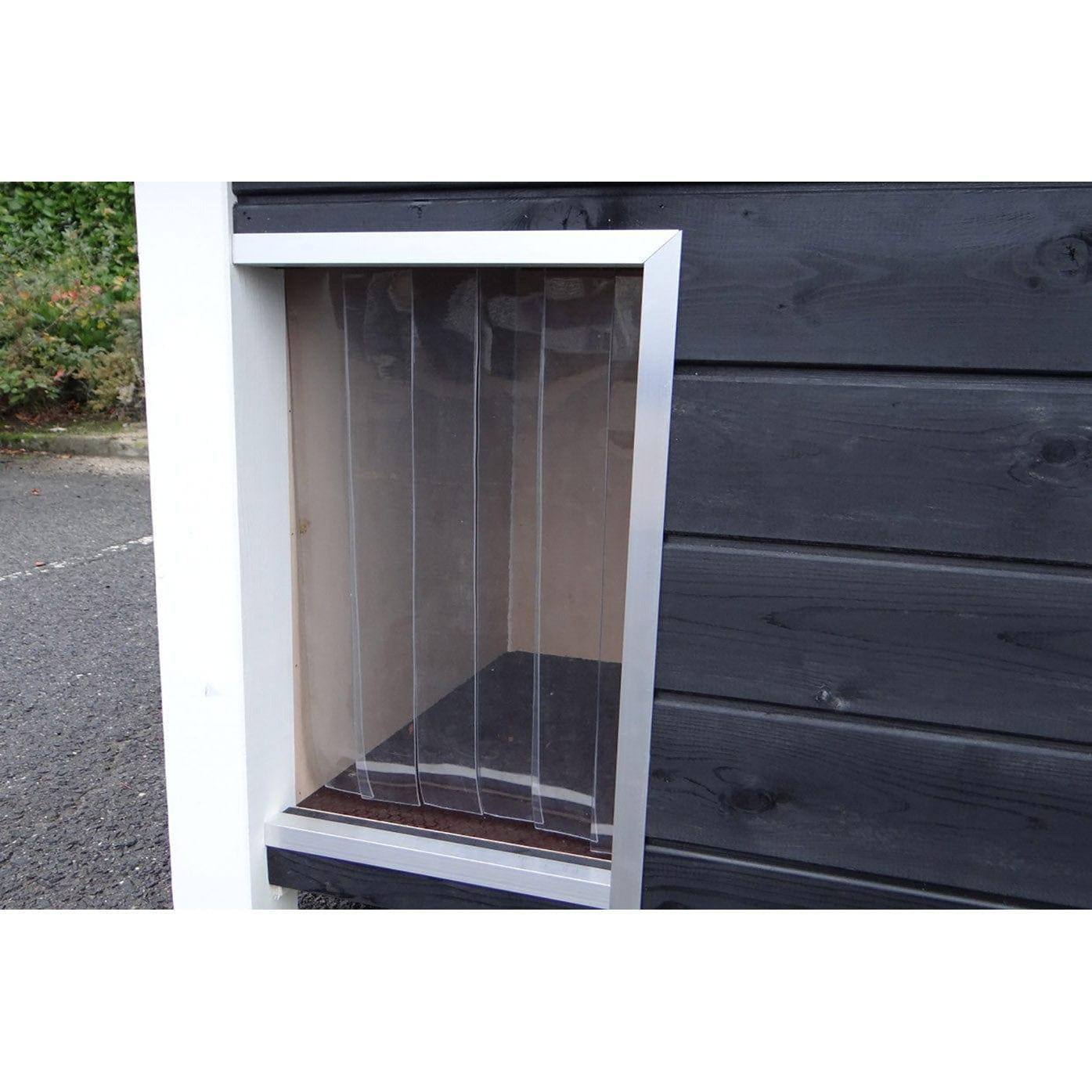 Plastic windbreak door for dog kennels - Max Medium